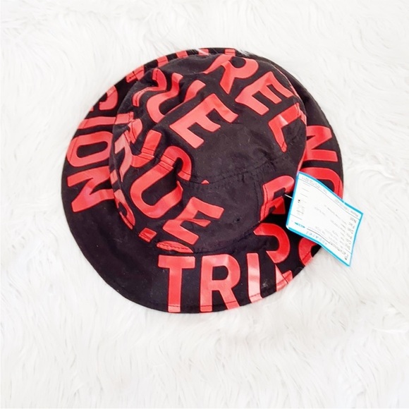 True Religion | Accessories | New True Religion Sample Black Red ...